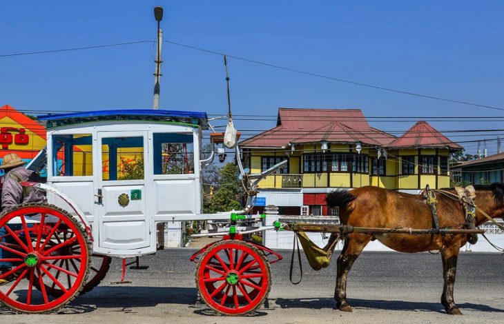Pyin Oo Lwin: Tour of English Town > Myanmar Shalom Travels